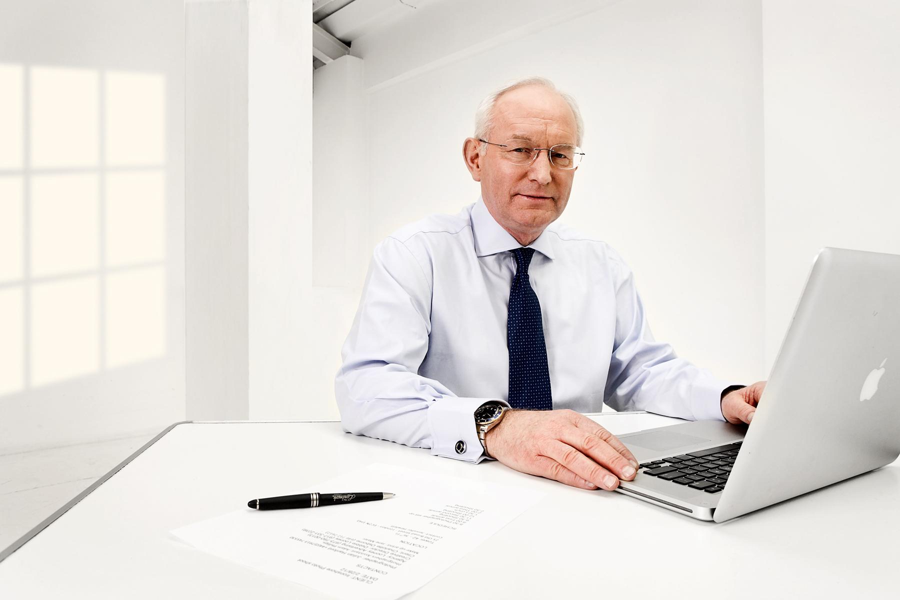 Corporate Photographer | Professional Headshots | Julian Hanford